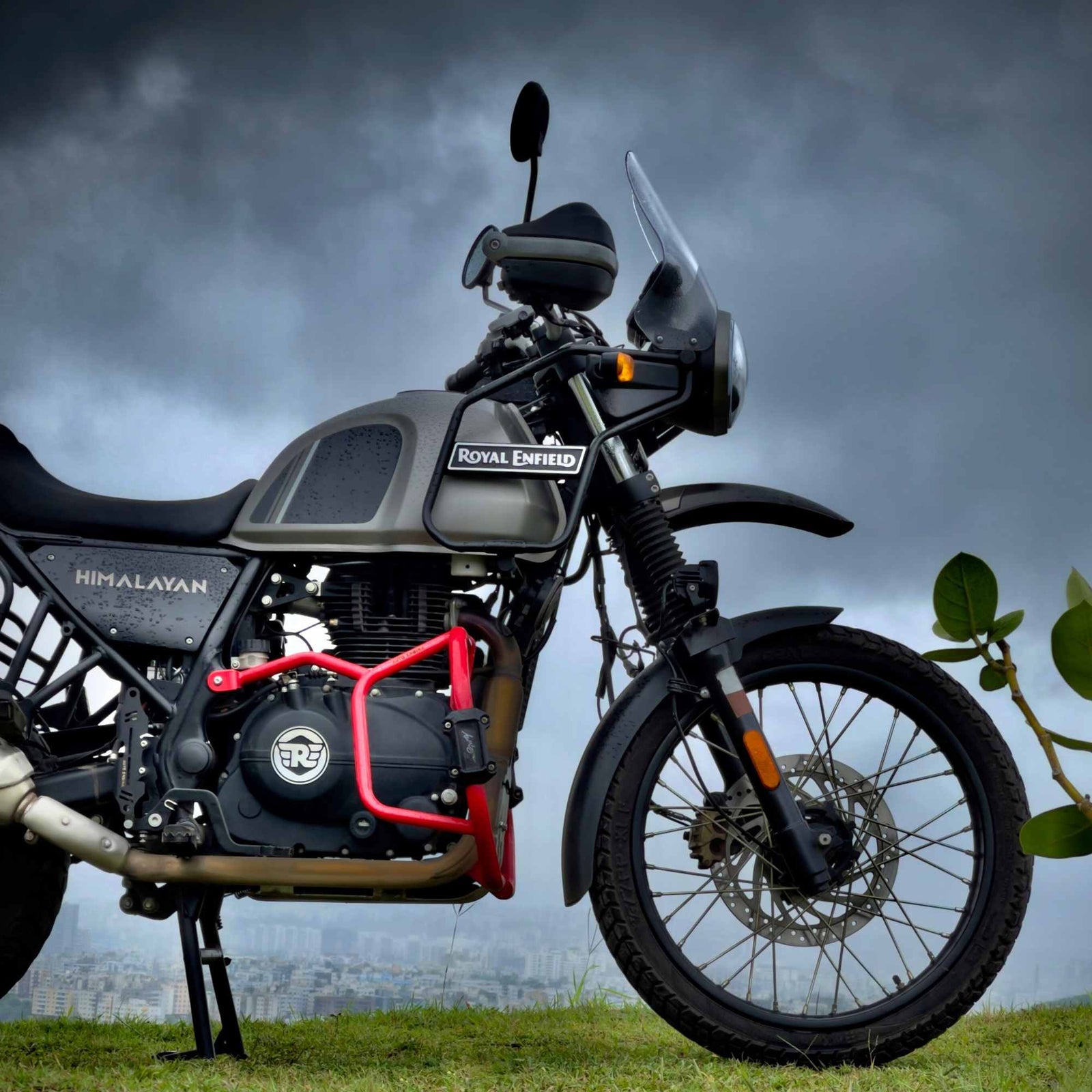 Royal Enfield Himalayan Crash Guard (Black) - Auto Engina – autoengina.com